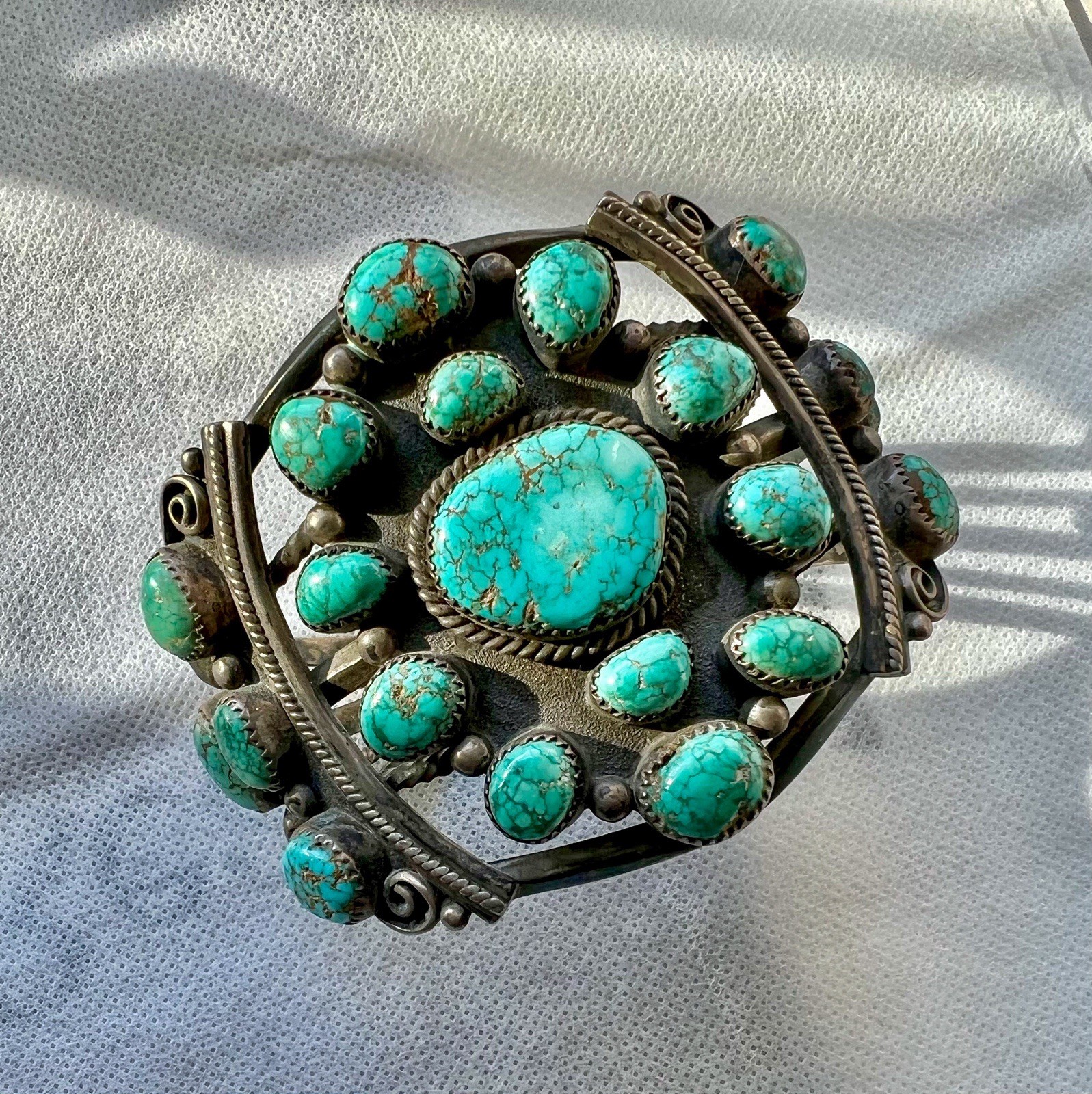 Vintage 40’s Silver And Turquoise Cluster Cuff Bracel… - Gem