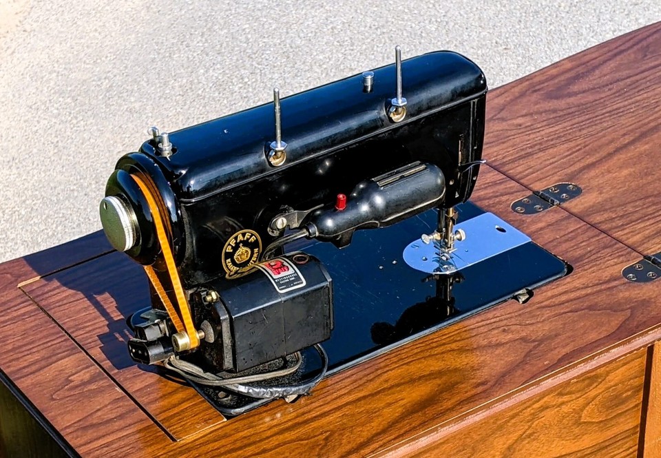PFAFF 6 Sewing Machine Manufacture Year 1956 Excellent Condition NO ...
