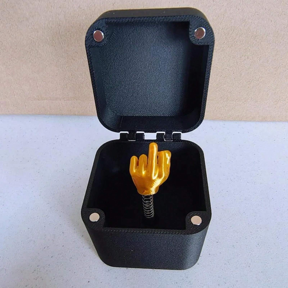 Prank Hand Pop-Up Gift Box 1pc Middle Finger Double Prank Surprise Gift ...