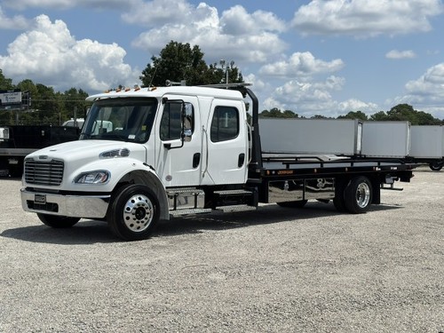 2024 Freightliner M2 Crew Cab Custom 22' Rollback Only 31k Miles ...