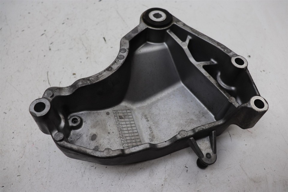 Mercedes Benz CLA45 AMG C117 2018 Engine Mount Bracket A2702230002 J219 ...