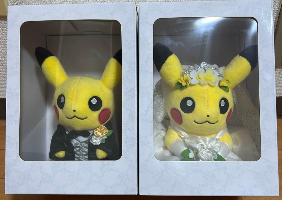 Pokémon Garden Wedding Pikachu Female Male form bride and groom stuffed ...