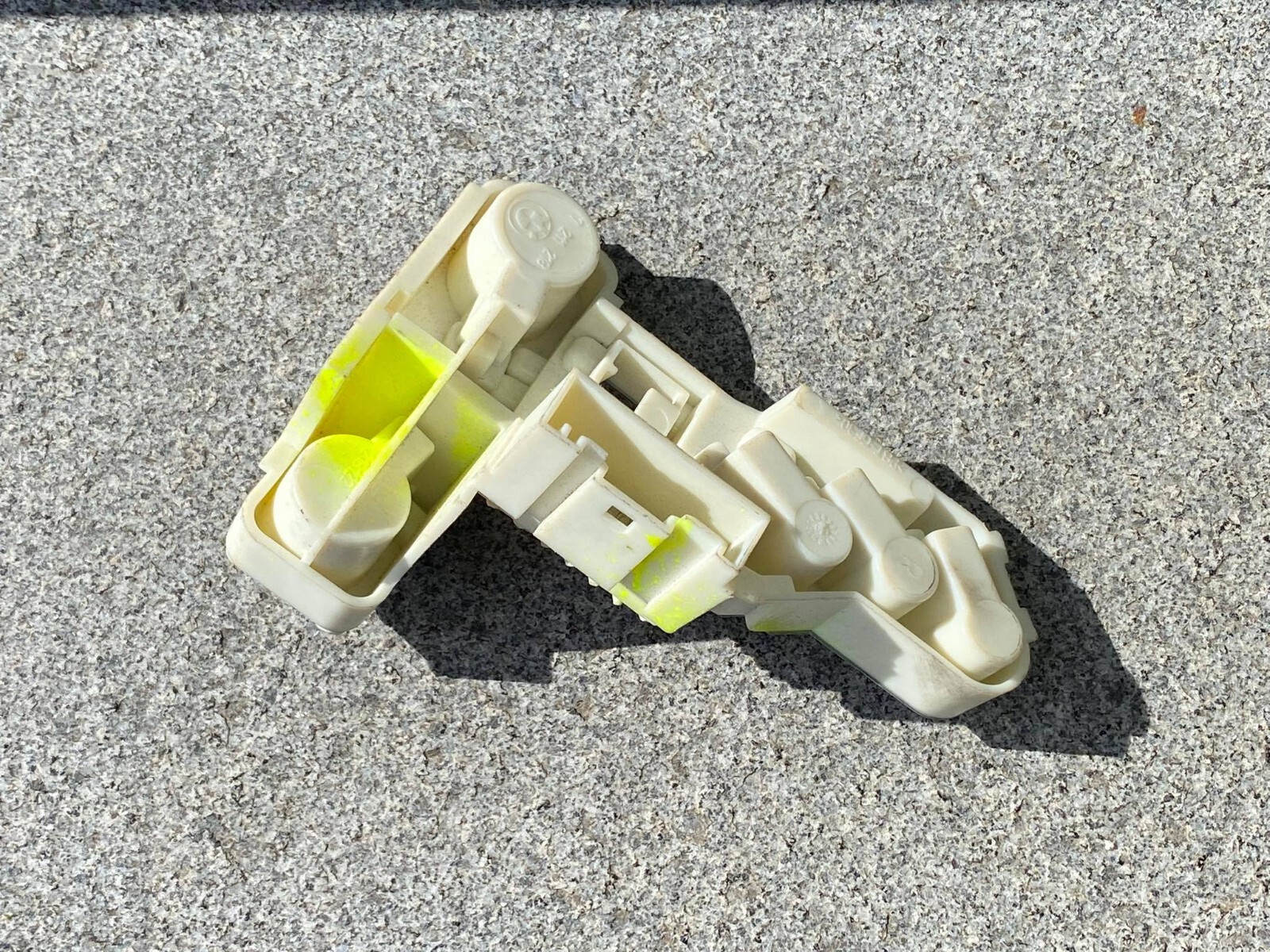 BMW 3 series E91 REAR RIGHT TAIL LIGHT BULB HOLDER 63217211218 7211218 ...