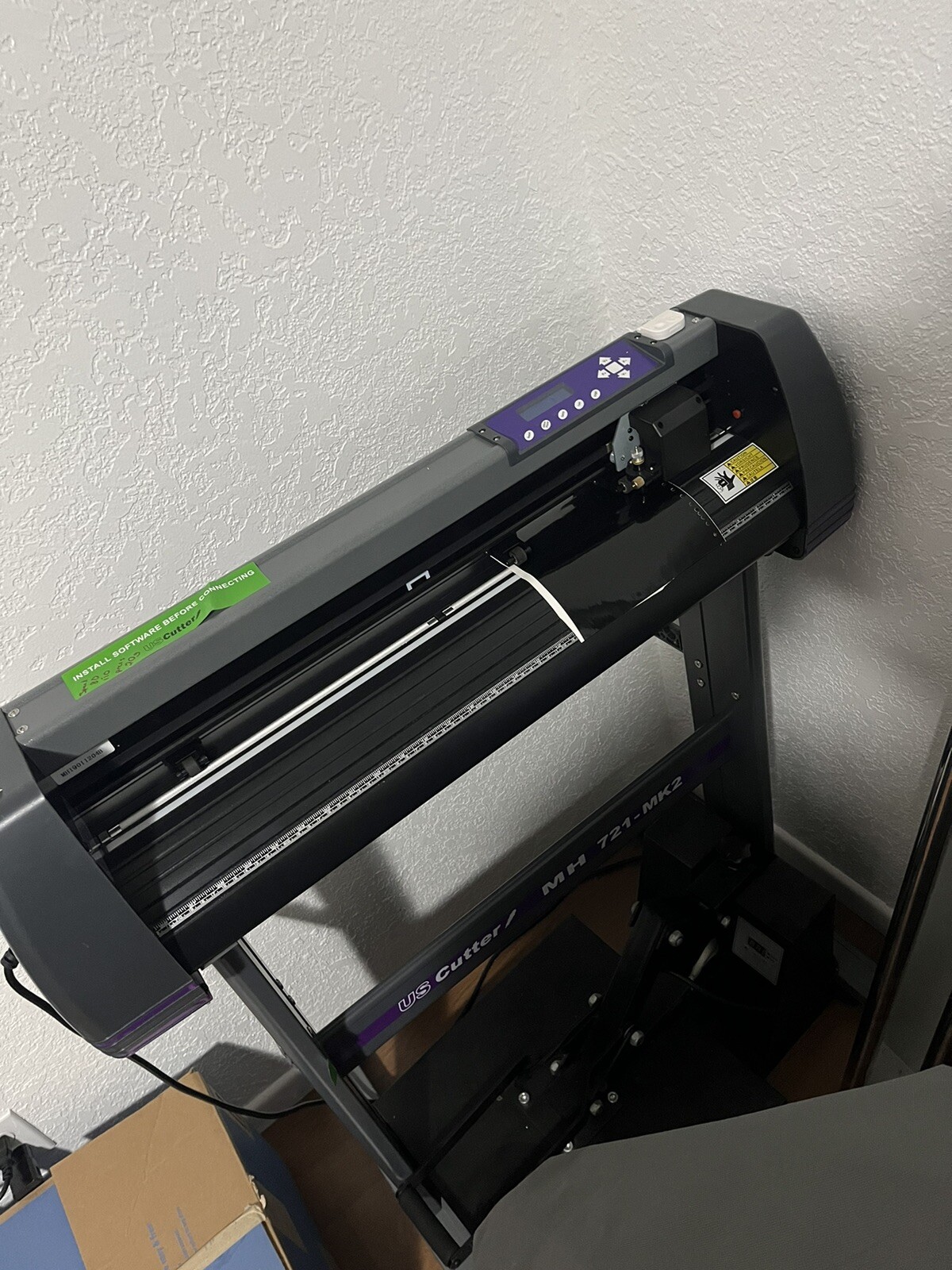 28" USCutter MH Vinyl Cutter Plotter with Stand and VinylMaster Cut v5 ...