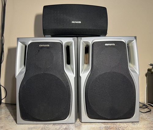 PAIR OF AIWA SX-NA335 and SX-C605 STEREO SPEAKERS 40 WATT GREAT WORKS ...