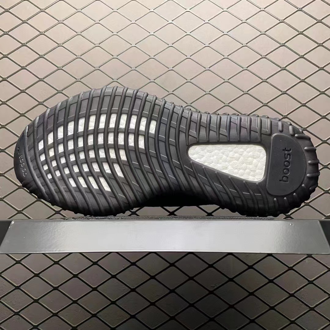 Yeezy Boost 350 V2 Black Reflective FU9007 Men's Size | eBay
