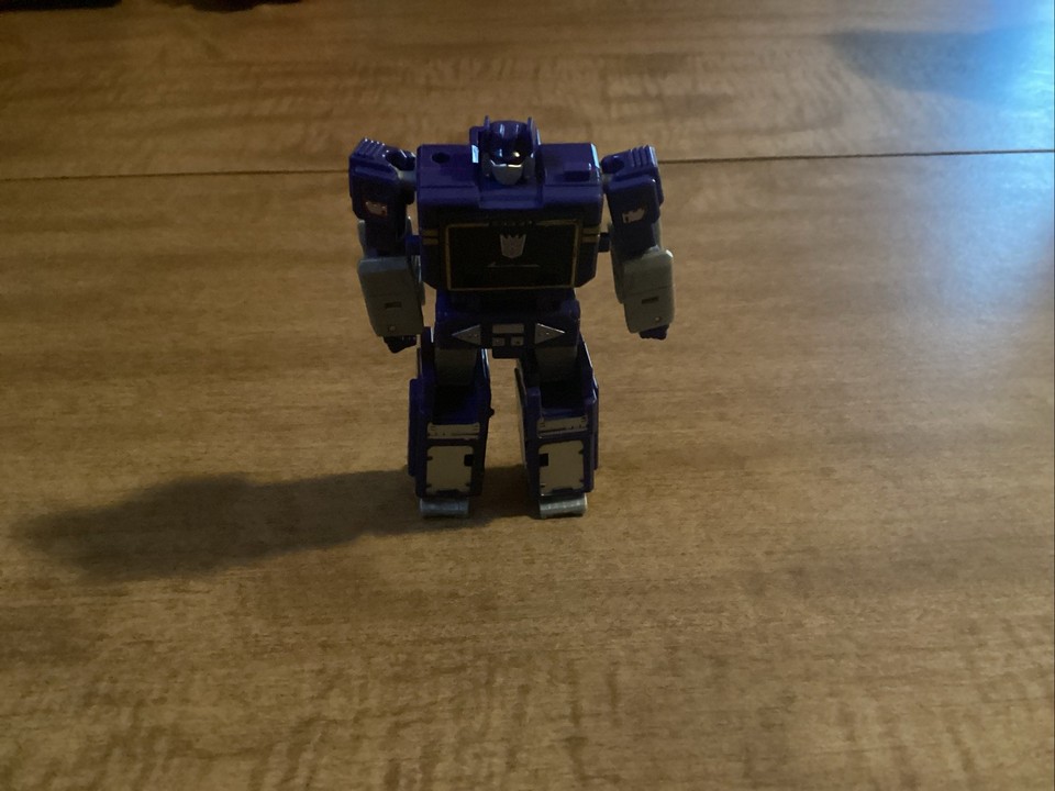 Hasbro Transformers Generations Kingdom Core Soundwave Action Figure 3 ...
