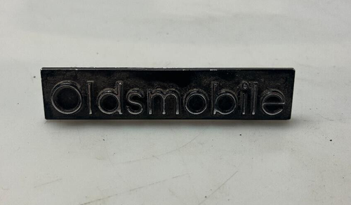 1989-1990 OLDSMOBILE 98/REGENCY/DELTA 88 GRILLE EMBLEM P/N 25529864 ...