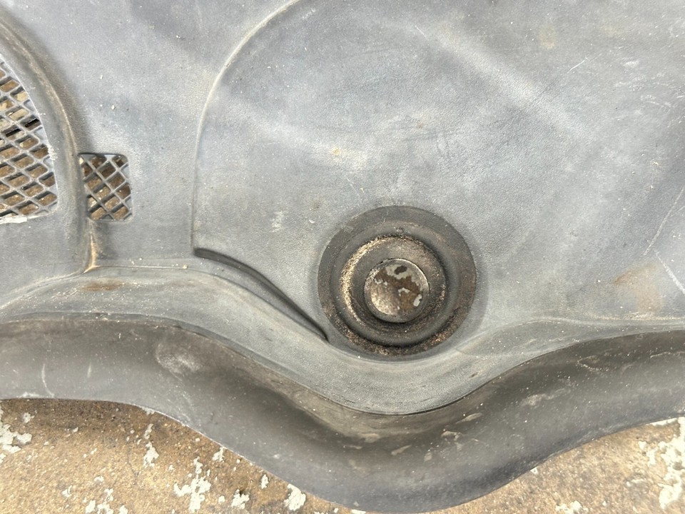 08-14 Mercedes W204 C-class UNDER FLOOR COVER INSULATION ENGINE PANEL ...