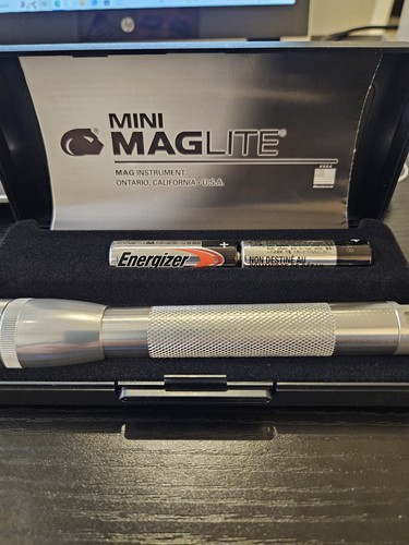 Mag-Lite Mini Mag LED SilverAircraft Grade Aluminum One Piece ...