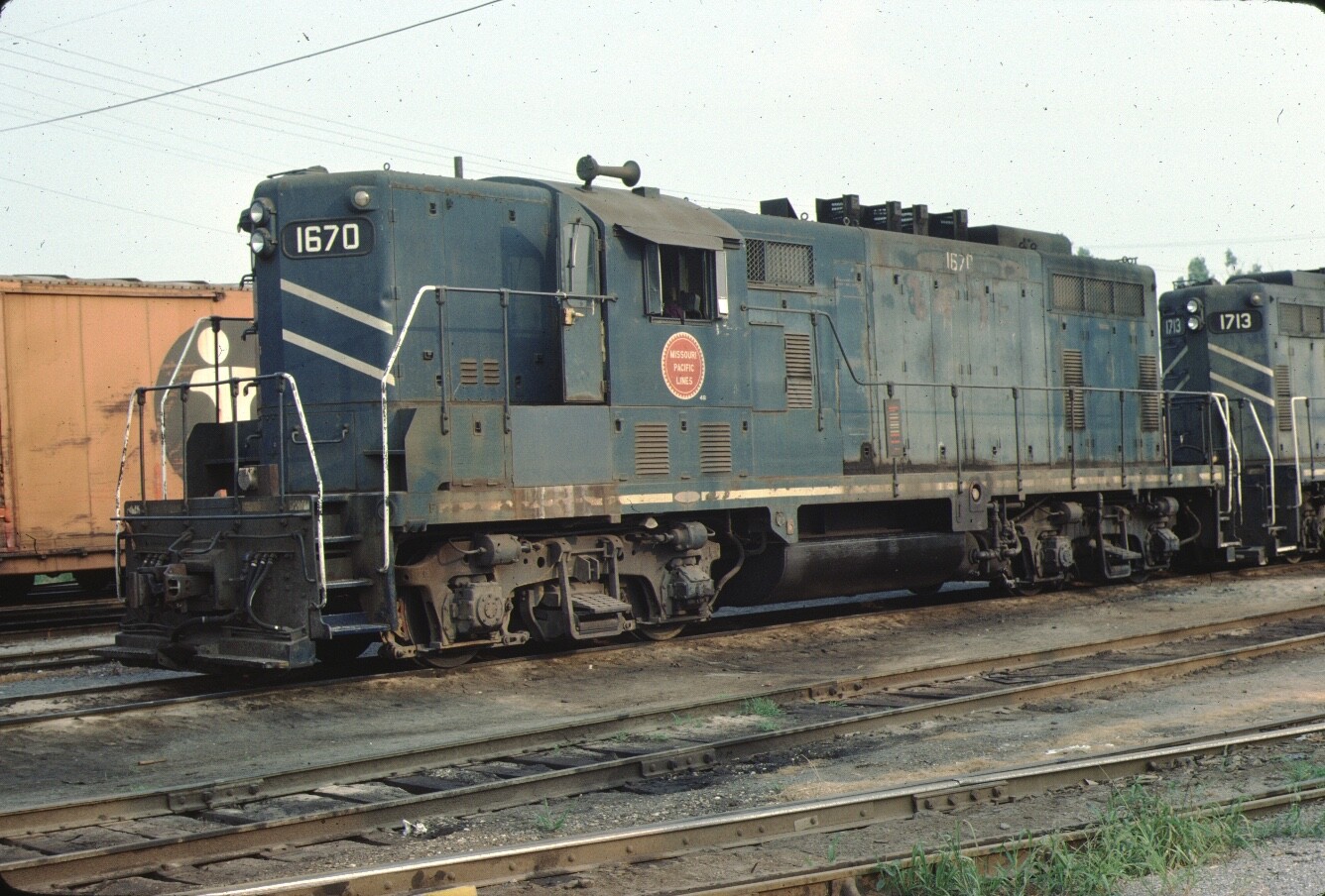 MP Missouri Pacific EMD GP7 Kodachrome Original Kodak Slide | eBay