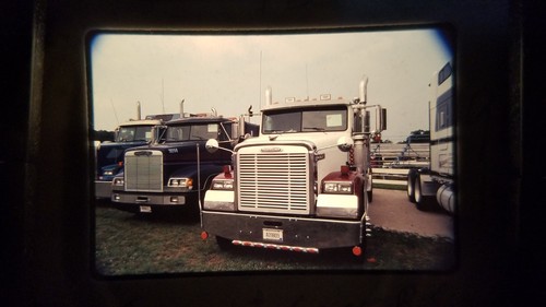 9814 35MM SLIDE Photo 93 FREIGHTLINER 98 FREIGHTLINER PARIS TX ...