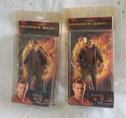 (2) NECA THE HUNGER GAMES CATO ACTION FIGURE (Toys R Us Exclusive) 2012 ...
