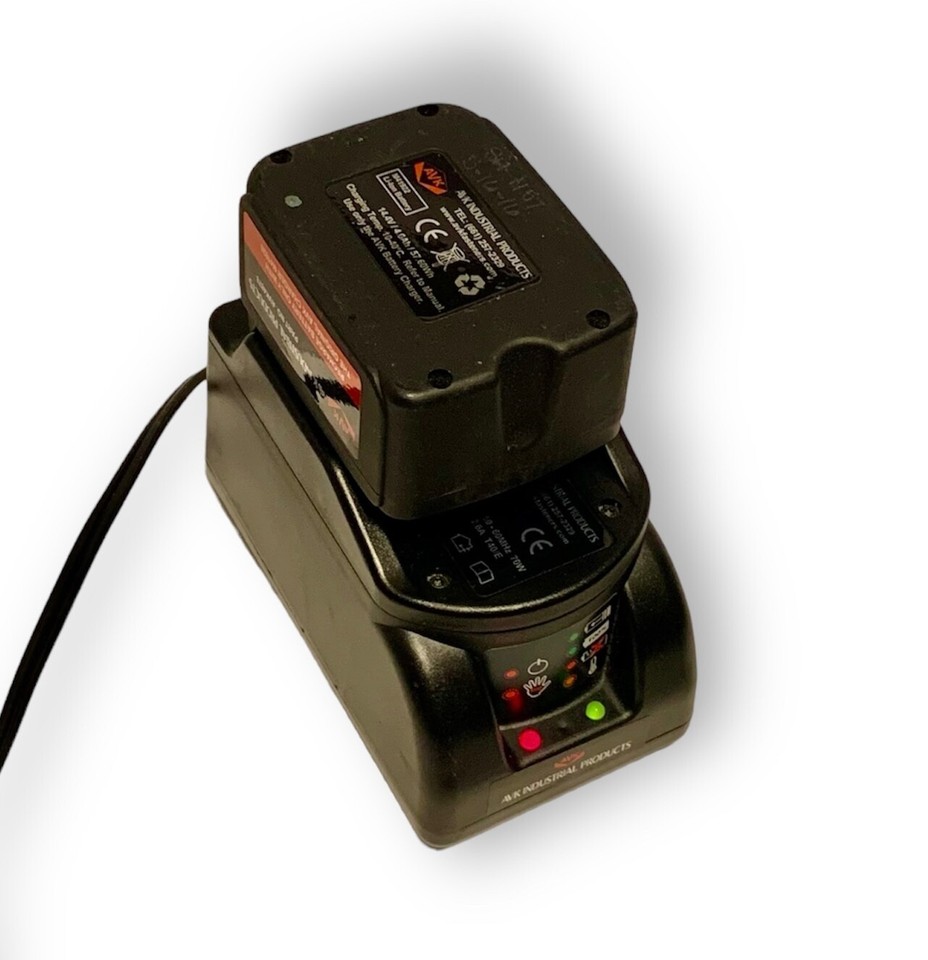 AVK Portable Battery Powered Blind Rivet Nut / Blind Rivet Stud Tool ...