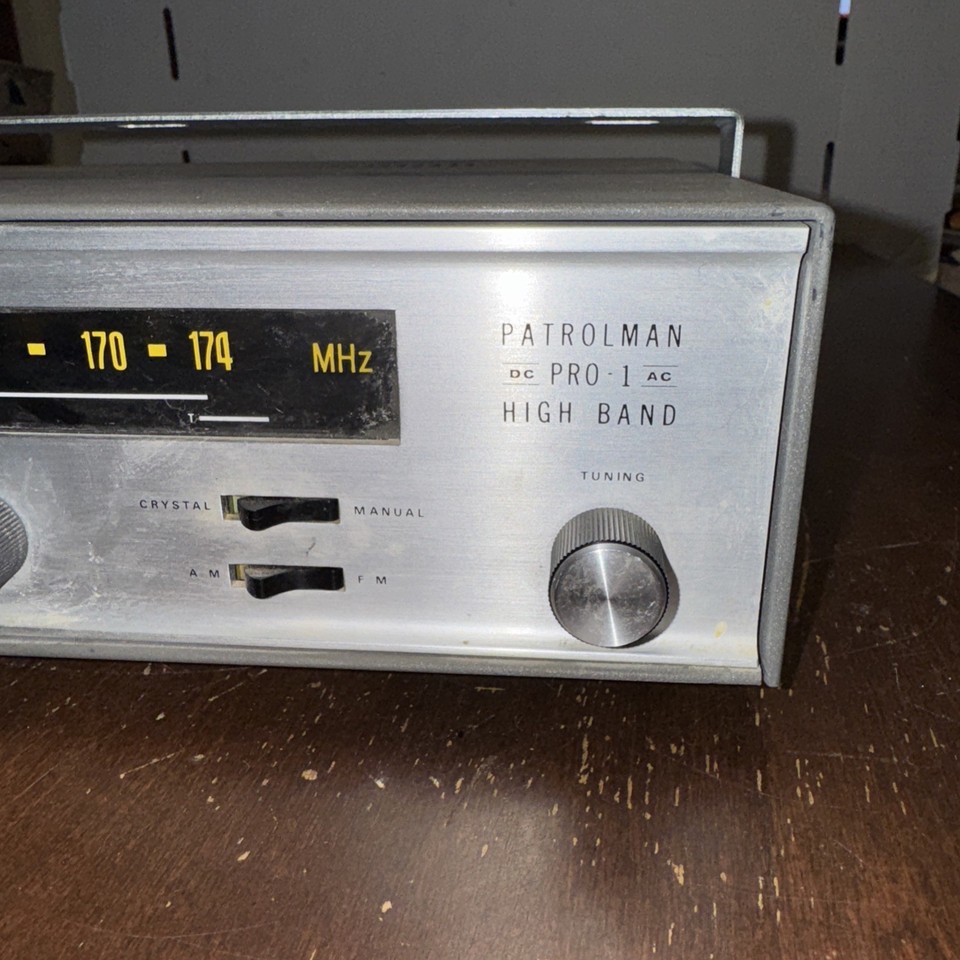 Realistic Patrolman Pro-1 DC AC Vintage Monitor Receiver Radio Shack ...