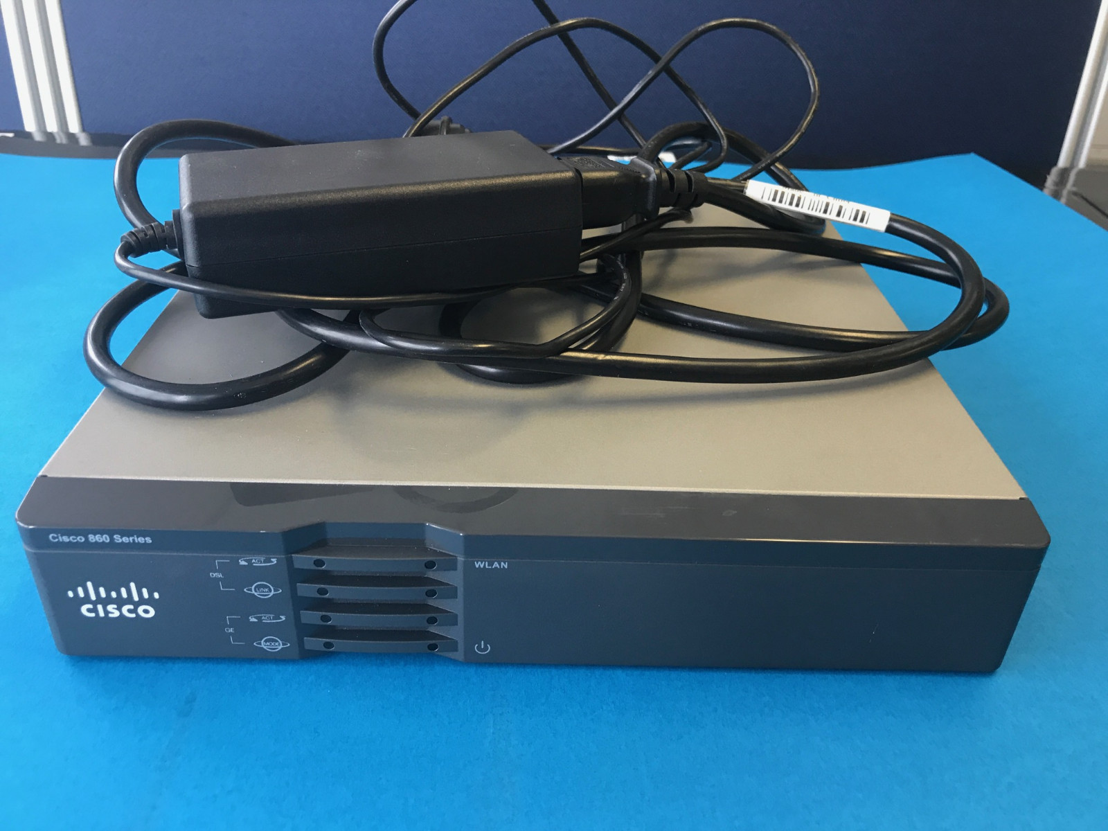 Cisco 867VAE-W-A-K9 Wireles Router with VDSL2/ADSL2+ over basic tel ...