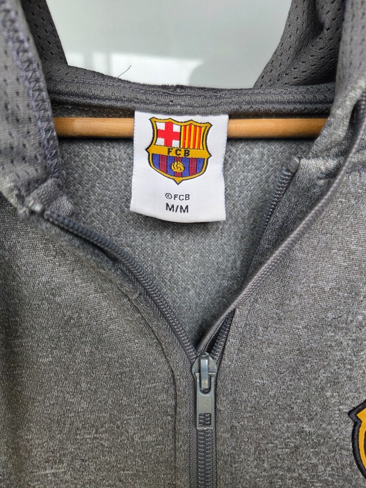 FC Barcelona Soccer Hoodie Zip Gray FCB Logo Mens Medium Sweatshirt ...