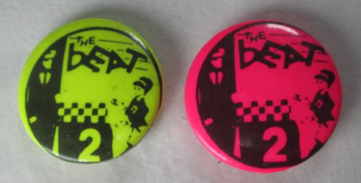 The Beat 2 X Vintage Early 1980s 25mm Pin Button Badges Punk New Wave ...