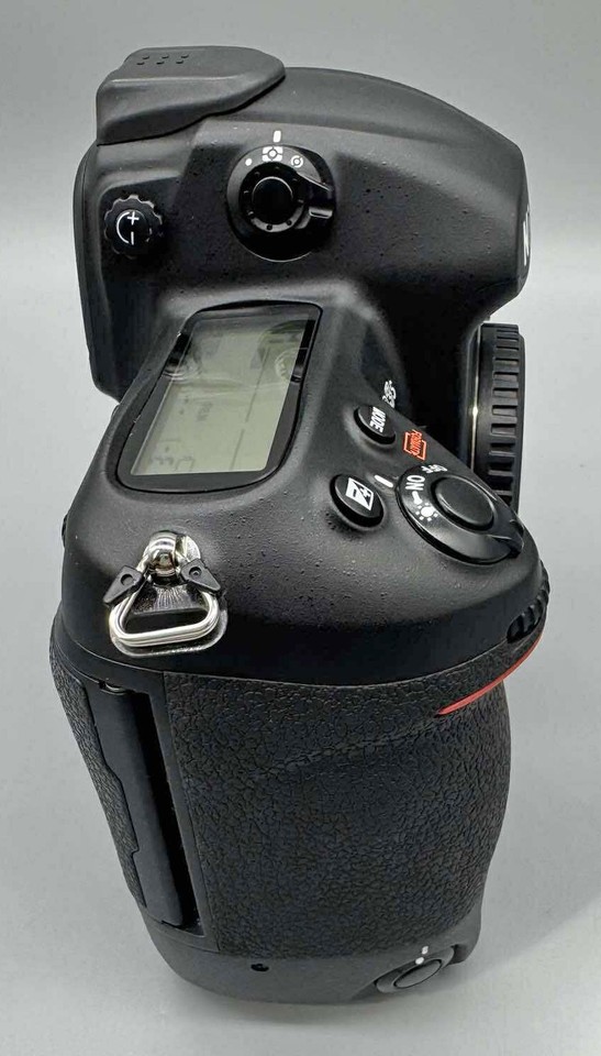 Nikon D3S 12.1 MP Digital SLR Camera Shutter count : 7,119,duty-free in ...