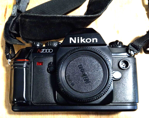 Nikon N2000 35mm SLR Camera | eBay