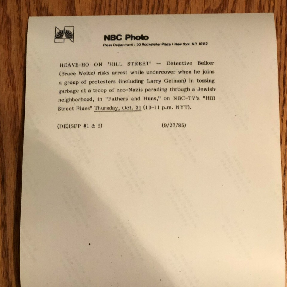 1985 NBC Press Photo of BRUCE WEITZ & LARRY GELMAN Stars in "HILL ...