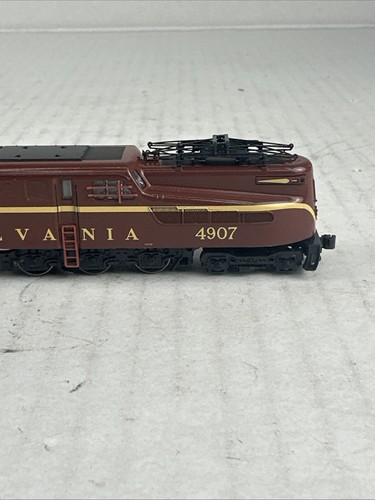 Kato N Scale 137-2013 GG1 Solid Stripe Tuscan Red Pennsylvania PRR ...