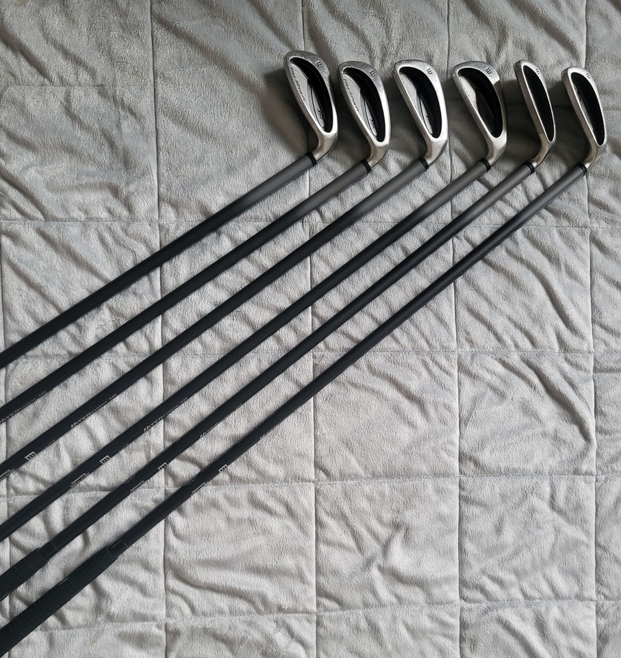 Wilson Fat Shaft Hypercarbon 535 Lite Set Of 6 Golf Clubs #5, 7, 8, 9 ...