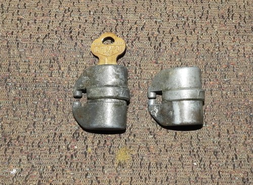 PAIR OF COLUMBUS BARREL LOCKS WITH KEY FOR GUMBALL MACHINES #2761 | eBay