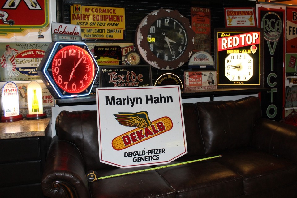 RARE 1960s DEKALB SEED CORN PAINTED METAL DEALER SIGN FLYING COB FARM ...