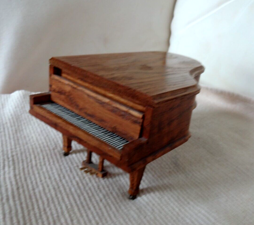 Vintage Nocturne Oak Wood Grain Grand Piano Music Box made in USA | eBay
