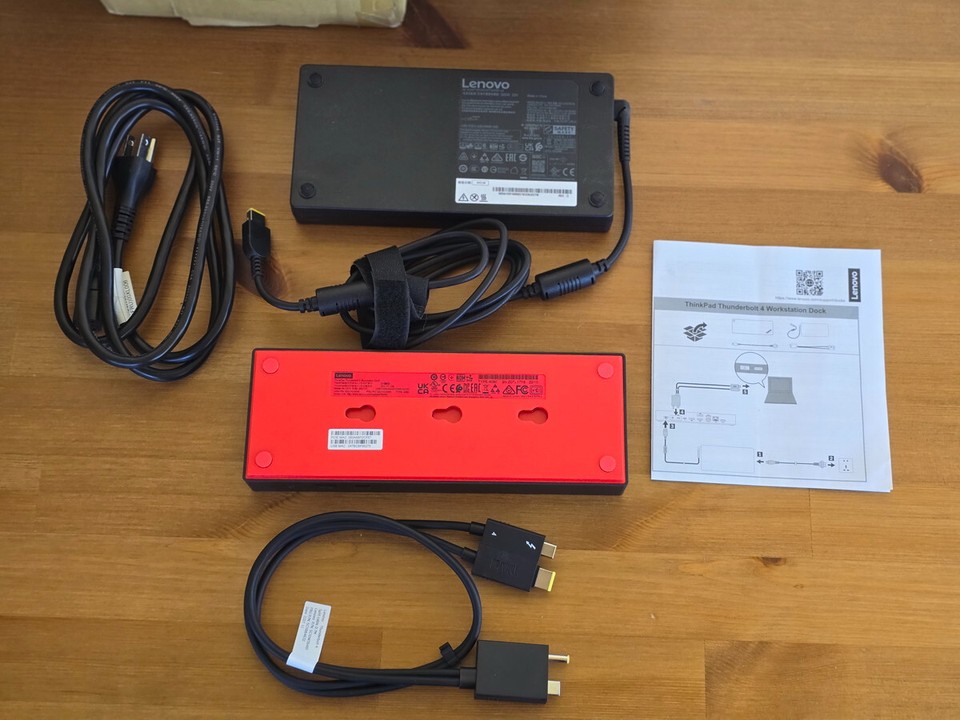 Lenovo ThinkPad Thunderbolt 4 Docking Station 300W 40B00300US ...