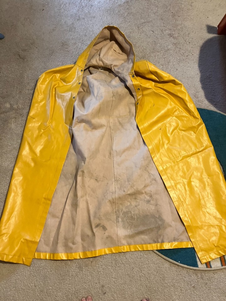 Miami Dolphins Sammy Price 60s game worn,used HEAVY raincoat-Sz 54 ...