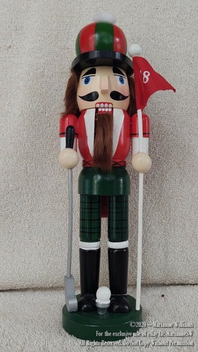 NEW CHRISTMAS NUTCRACKER 10" GOLFER PLAYER HOLDING GOLF CLUB & GREENS ...