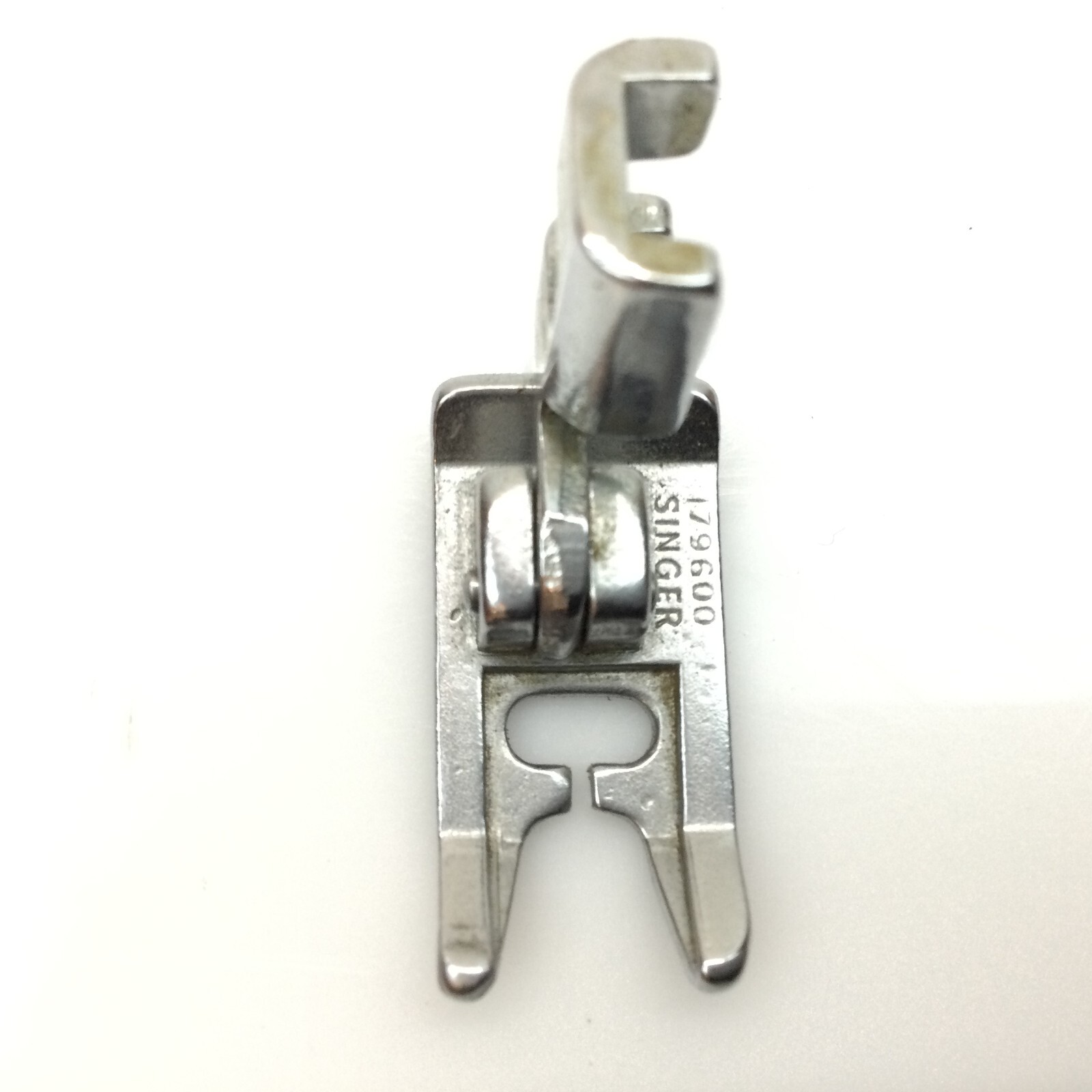 Vintage Singer Sewing Machine Feet & Attachments - Multiple Available ...