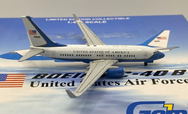 Gemini Jets 1/400 GJAFO525 USAF C-40B (Boeing 737-700) - Reg. #10040 ...