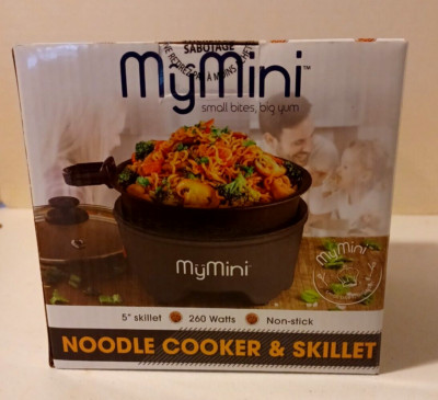 Nostalgia MyMini Noodle Cooker Electric Skillet & Noodle Maker (black ...