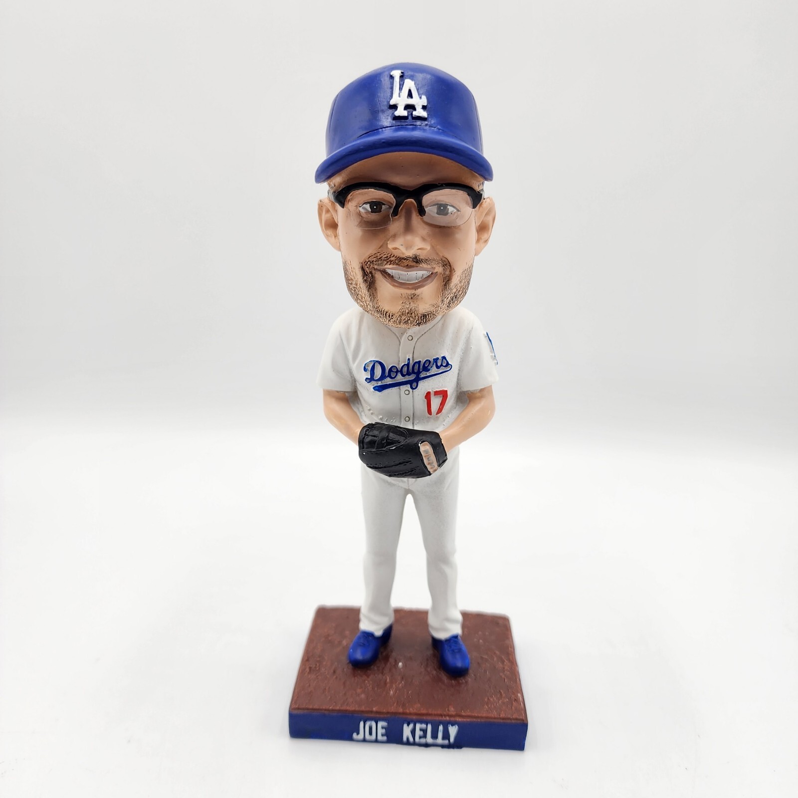 2019 Los Angeles Dodgers Joe Kelly #17 Bobblehead in Box Preowned. | eBay