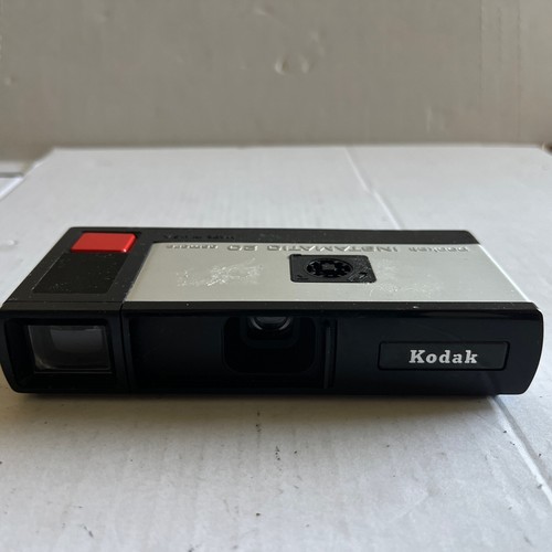 Vintage Kodak Pocket Instamatic 20 Camera Takes 110 Film Made in USA ...