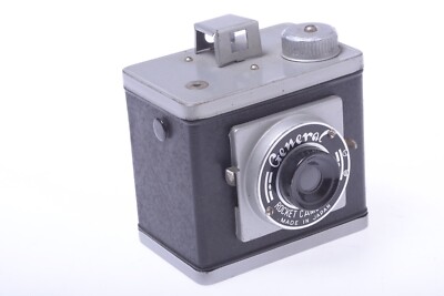 ROCKET CAMERA CO GENERAL METAL BOX 4X5CM ON 120 ROLL FILM | eBay