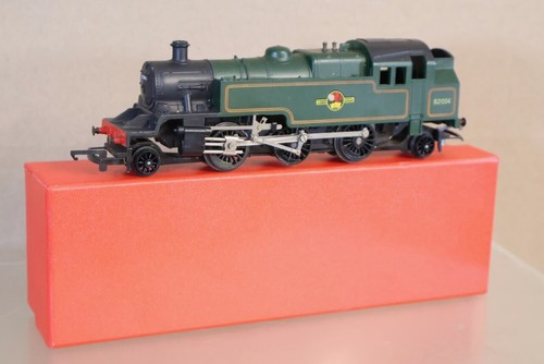 TRIANG R59 BR GREEN 2-6-2 STANDARD CLASS 3MT TANK LOCOMOTIVE 82004 from ...