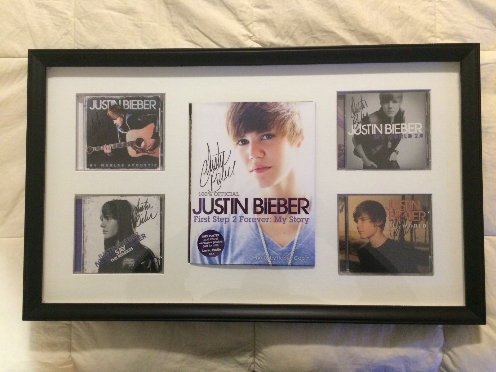 Justin Bieber Signed Autographed Book and Four CD's 5 FULL NAME SUPER ...