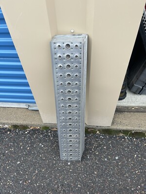 Freightliner Cascadia Step Fairing Grip. Universal step free shipping ...