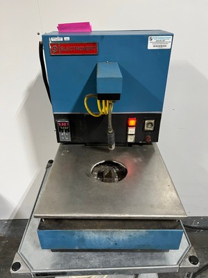 PCB Assembly Equipment - Soldering Fountain