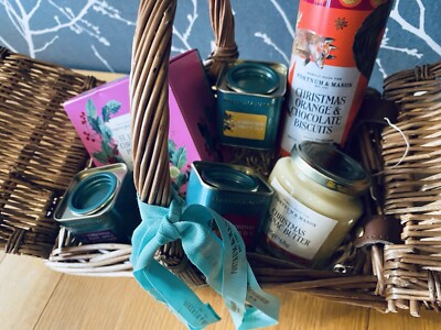 Fortnum & Mason Genuine Huntsman Wicker Christmas Hamper Basket with ...