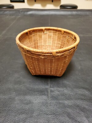 Vintage Woven Basket Small Square Bottom Round Top | eBay