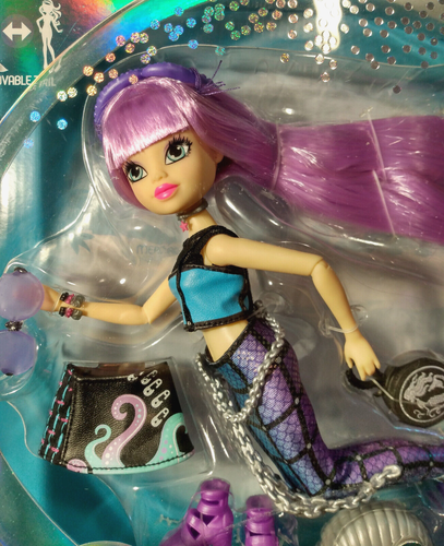 Mermaid High Mari Deluxe Mermaid Doll with Removable Tail & Accessories ...