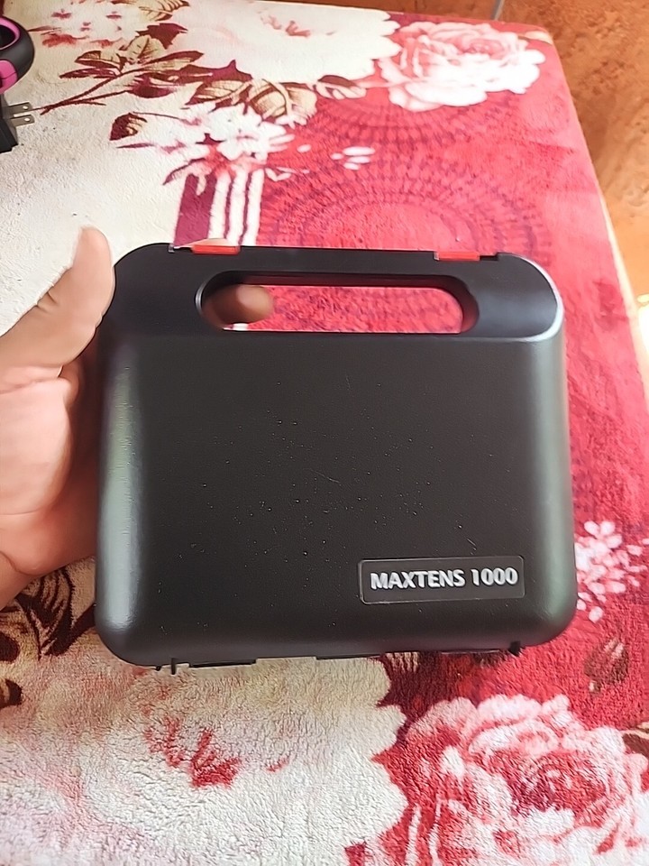 Maxtens 1000 Analog TENS Unit -w/ Case, Lead Wires and Battery | eBay