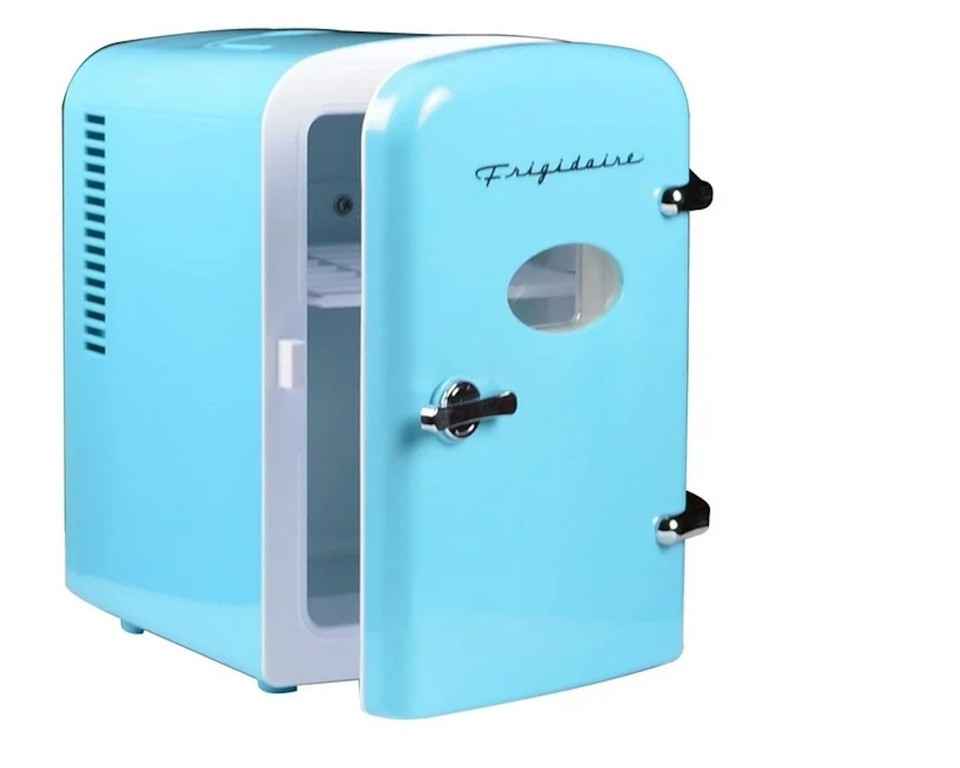 Frigidaire Portable Retro Mini Fridge Store snacks & beverages 6-cans ...
