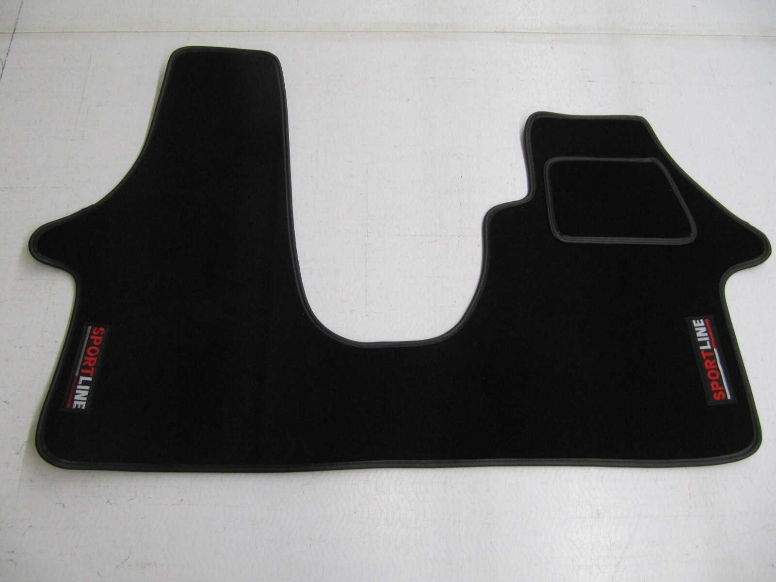 Volkswagen Transporter VWT5 & T6 Kombi Carpet Mat Set: Sportline Logos ...