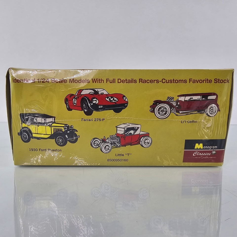 Monogram Predicta Futuristic Thunderbird 1/24 Model Kit Classics 85 ...